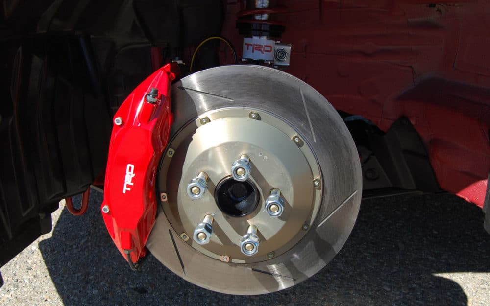 How to Drive the Perfect Racing Line - Fast Through Apex & Exit