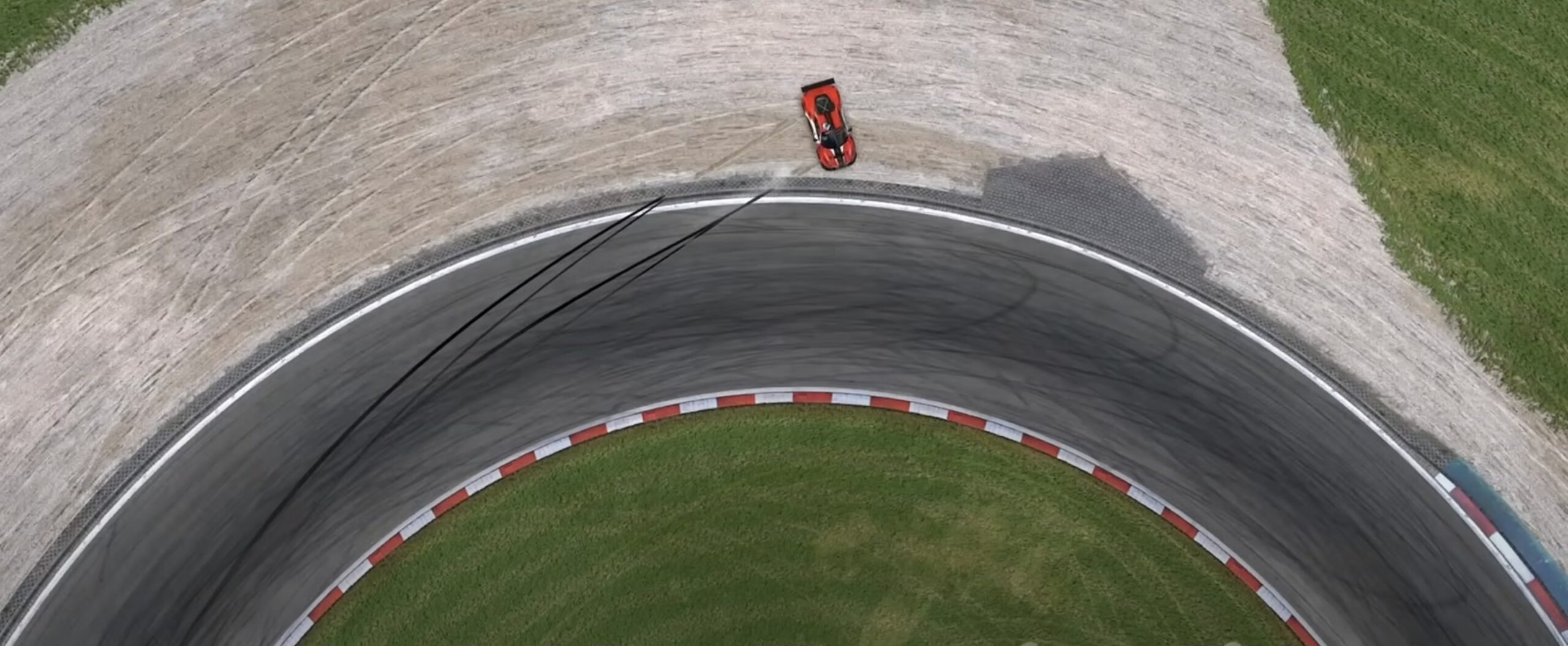 How Formula 1 Drivers Use Braking to Maximise Cornering Speed