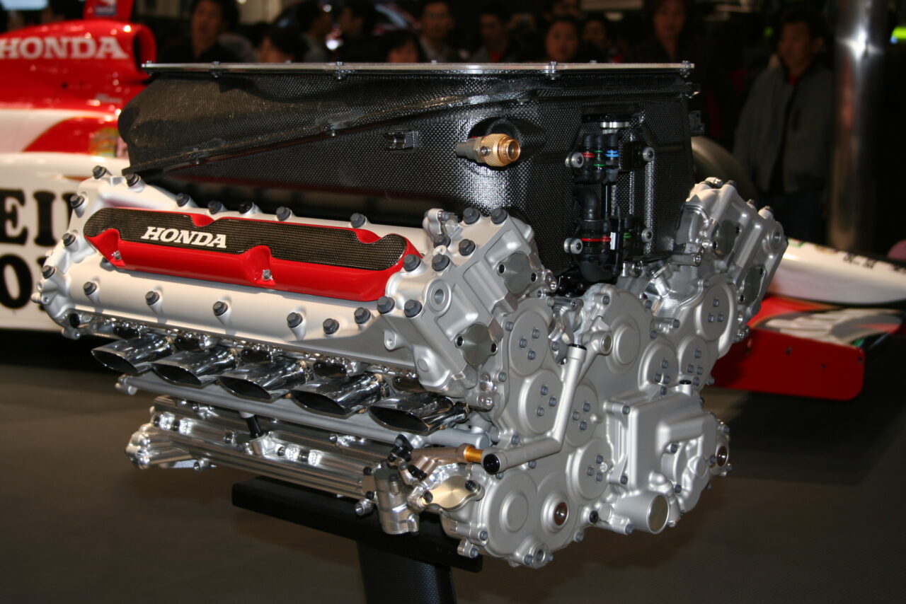 The Rise and Fall of F1’s 20,000 RPM V10 Engines